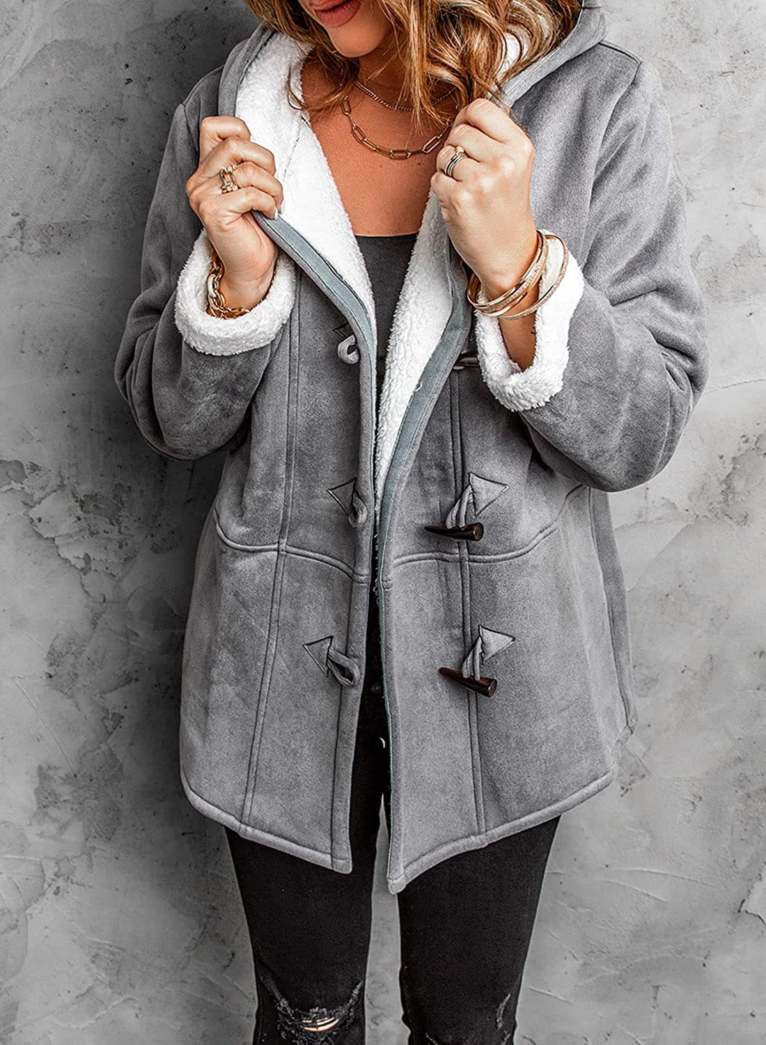 Clara | Eleganter Wintermantel für Damen mit Kapuze – Stucki-Luzern
